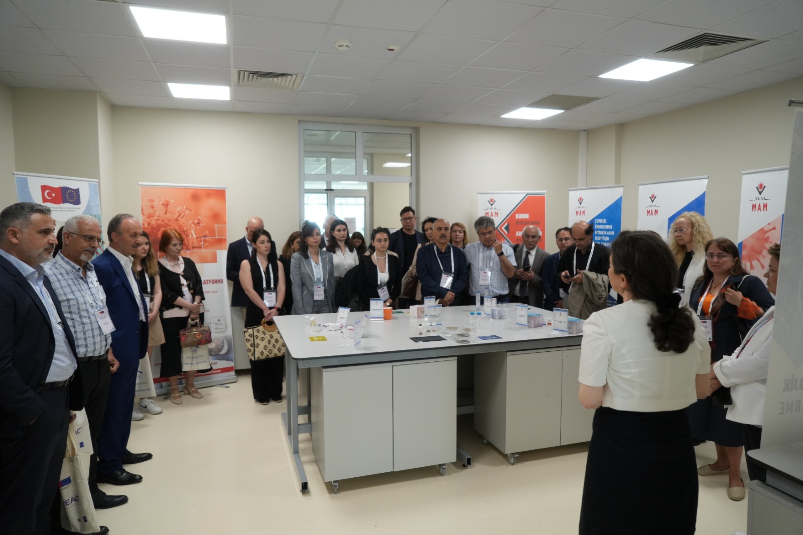 COVID-19’a Karşı Bilimsel Yanıt Projesi Bilgi Günü ve TÜBİTAK Aşı ve ...